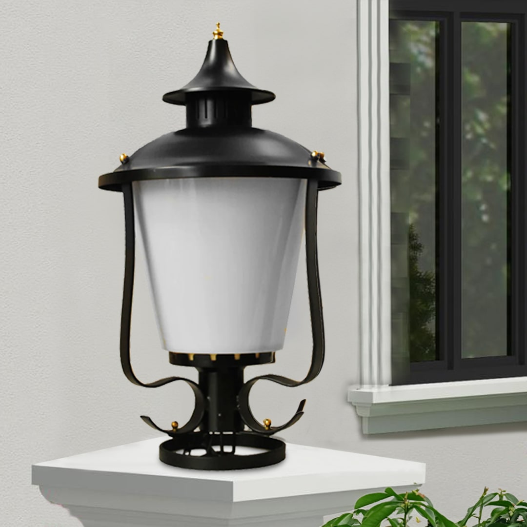 Camelot (Big) Gate Lamp – Keystone Lamps